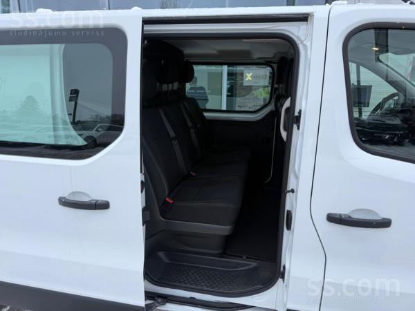 White Renault Trafic 2023 in Valmiera, with an engine capacity of 2.00 L and mileage of 58 thousand km for 26899 €, photo 3 on AUTOMOTO.COM.LV