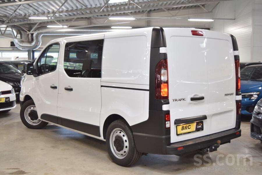 White Renault Trafic 2023 in Riga, with an engine capacity of 2.00 L and mileage of 84 thousand km for 19900 €, photo 3 on AUTOMOTO.COM.LV