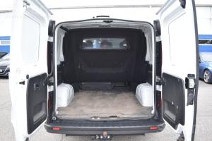 White Renault Trafic 2023 in Riga, with an engine capacity of 2.00 L and mileage of 84 thousand km for 19900 €, photo 6 on AUTOMOTO.COM.LV