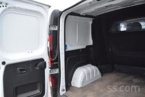White Renault Trafic 2023 in Riga, with an engine capacity of 2.00 L and mileage of 84 thousand km for 19900 €, photo 7 on AUTOMOTO.COM.LV