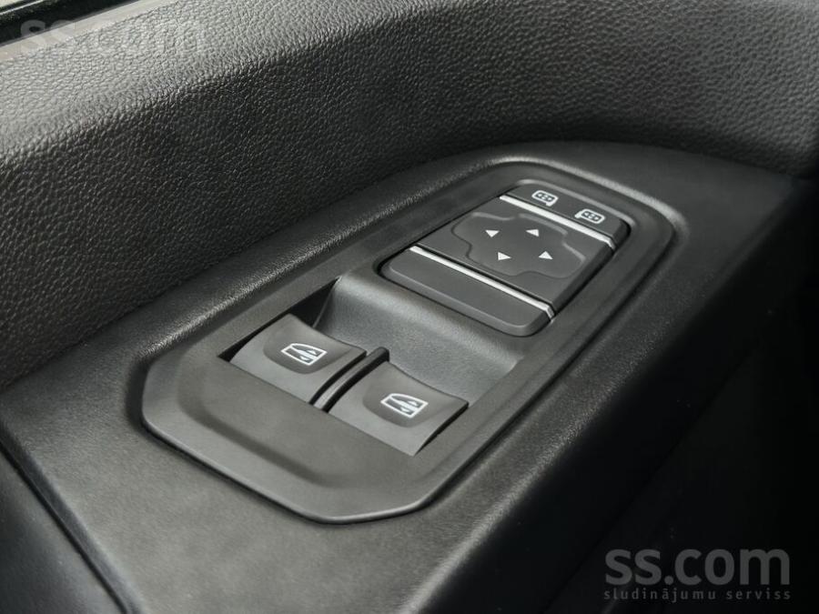 White Renault Trafic 2025 in Riga, with an engine capacity of 2.00 L and mileage of 28 thousand km for 32550 €, photo 10 on AUTOMOTO.COM.LV