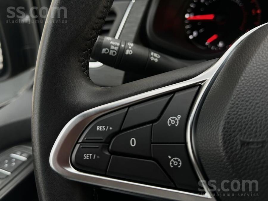 White Renault Trafic 2025 in Riga, with an engine capacity of 2.00 L and mileage of 28 thousand km for 32550 €, photo 11 on AUTOMOTO.COM.LV
