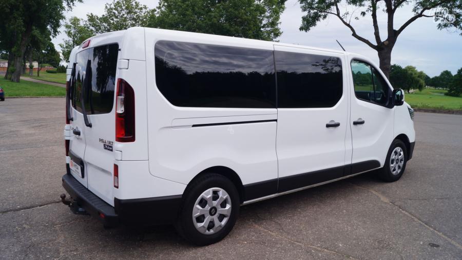 Balts Renault Trafic 2025 Kauņa, ar dzinēja tilpumu 2.00 L un nobraukumu 245 tūkst. km par 27990 €, foto 13 vietnē AUTOMOTO.COM.LV