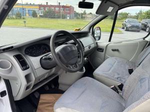 White Renault Trafic 2004 in Telschi, with an engine capacity of 1.90 L and mileage of 283 thousand km for 4300 €, photo 14 on AUTOMOTO.COM.LV