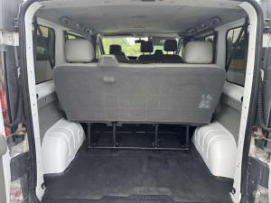 White Renault Trafic 2004 in Telschi, with an engine capacity of 1.90 L and mileage of 283 thousand km for 4300 €, photo 15 on AUTOMOTO.COM.LV