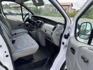 White Renault Trafic 2004 in Telschi, with an engine capacity of 1.90 L and mileage of 283 thousand km for 4300 €, photo 18 on AUTOMOTO.COM.LV