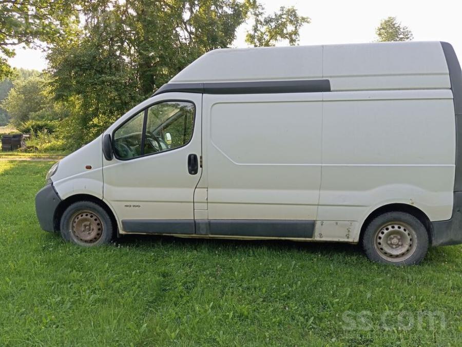 Белый Рено Трафик 2005 в Талси, объемом двигателя 1.90 л и пробегом 354 тыс. км за 2200 €, фото 3 на AUTOMOTO.COM.LV