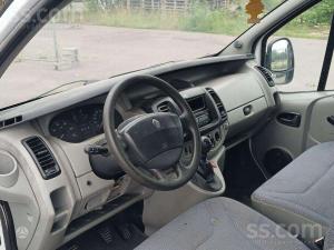 White Renault Trafic 2005 in Riga, with an engine capacity of 1.90 L and mileage of 450 thousand km for 2250 €, photo 8 on AUTOMOTO.COM.LV