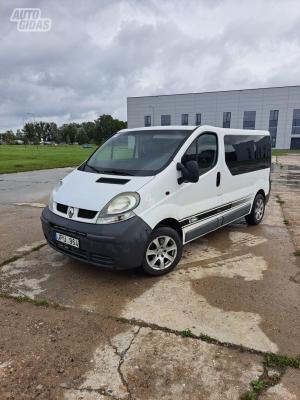 Balts Renault Trafic 2005 Kauņa, ar dzinēja tilpumu 1.90 L un nobraukumu 350 tūkst. km par 4450 €, foto 3 vietnē AUTOMOTO.COM.LV
