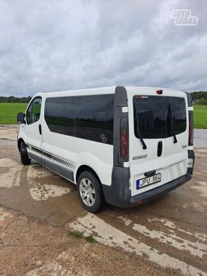 Balts Renault Trafic 2005 Kauņa, ar dzinēja tilpumu 1.90 L un nobraukumu 350 tūkst. km par 4450 €, foto 8 vietnē AUTOMOTO.COM.LV