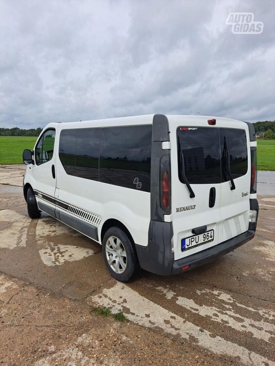 Balts Renault Trafic 2005 Kauņa, ar dzinēja tilpumu 1.90 L un nobraukumu 350 tūkst. km par 4450 €, foto 8 vietnē AUTOMOTO.COM.LV