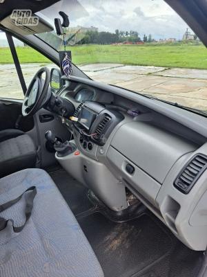 Balts Renault Trafic 2005 Kauņa, ar dzinēja tilpumu 1.90 L un nobraukumu 350 tūkst. km par 4450 €, foto 14 vietnē AUTOMOTO.COM.LV