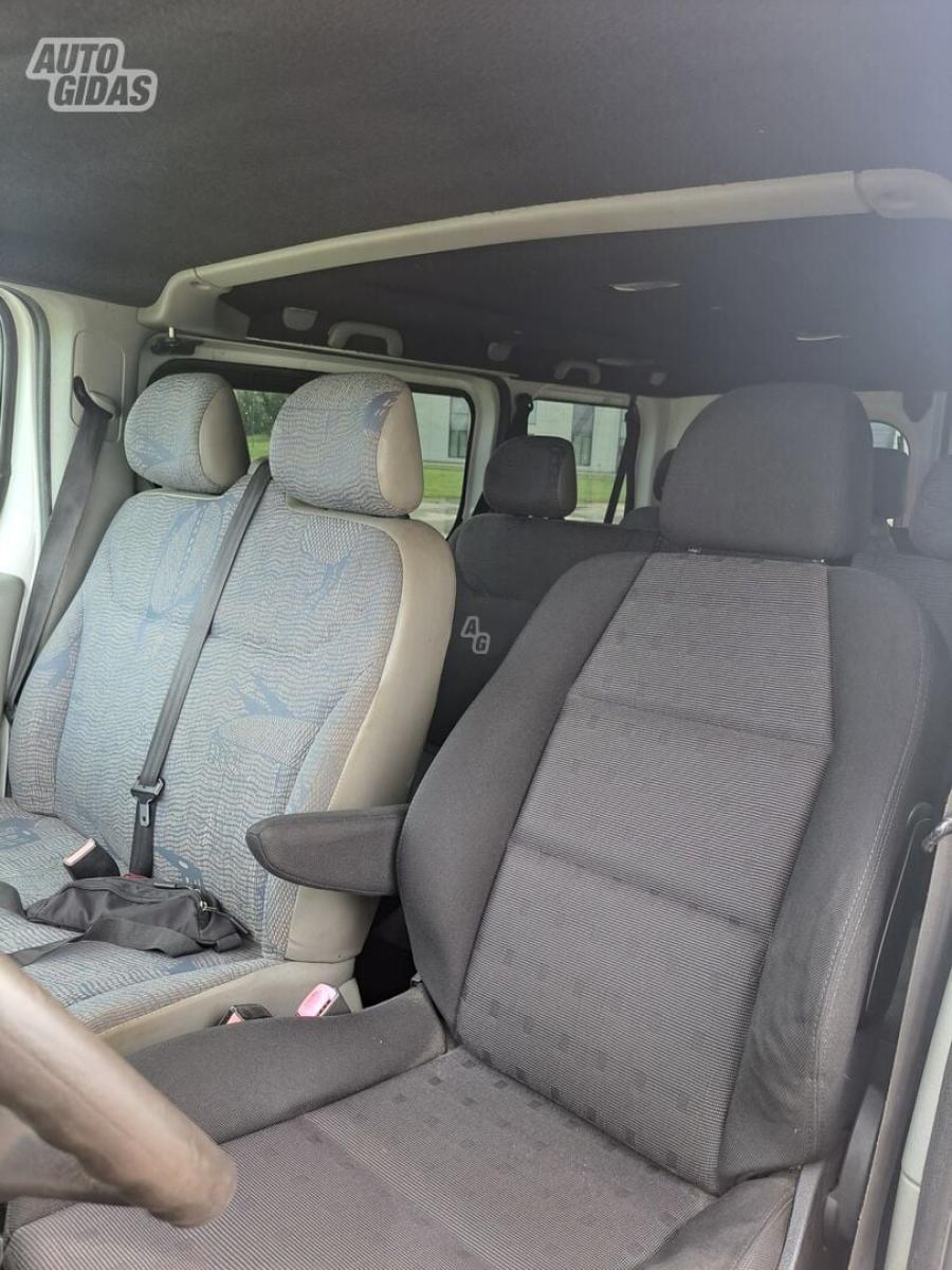 Balts Renault Trafic 2005 Kauņa, ar dzinēja tilpumu 1.90 L un nobraukumu 350 tūkst. km par 4450 €, foto 16 vietnē AUTOMOTO.COM.LV