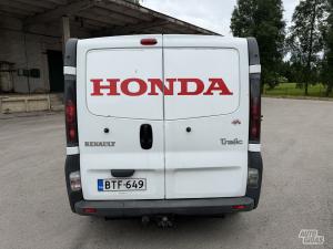 Balts Renault Trafic 2006 Kelmė, ar dzinēja tilpumu 2.50 L un nobraukumu 363 tūkst. km par 2950 €, foto 9 vietnē AUTOMOTO.COM.LV