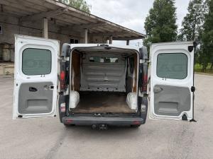 Balts Renault Trafic 2006 Kelmė, ar dzinēja tilpumu 2.50 L un nobraukumu 363 tūkst. km par 2950 €, foto 17 vietnē AUTOMOTO.COM.LV