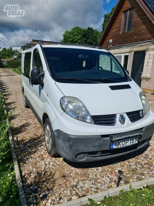 White Renault Trafic 2007 in Utena, with an engine capacity of 2.00 L and mileage of 278 thousand km for 4200 €, photo 2 on AUTOMOTO.COM.LV