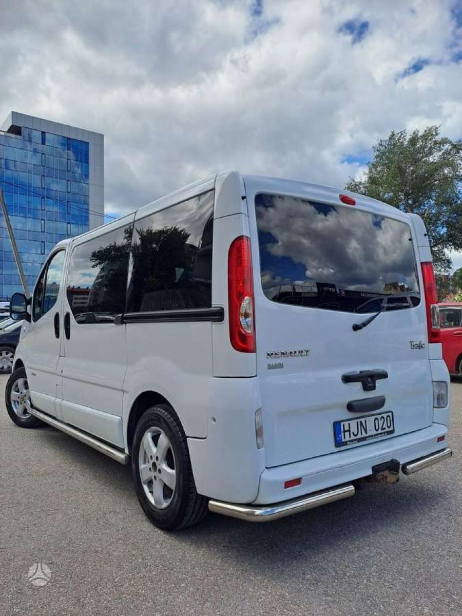 Balts Renault Trafic 2007 Viļņa, ar dzinēja tilpumu 2.00 L un nobraukumu 251 tūkst. km par 6950 €, foto 6 vietnē AUTOMOTO.COM.LV