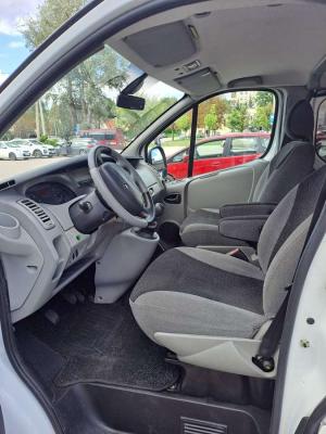 Balts Renault Trafic 2007 Viļņa, ar dzinēja tilpumu 2.00 L un nobraukumu 251 tūkst. km par 6950 €, foto 13 vietnē AUTOMOTO.COM.LV
