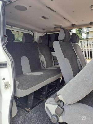 Balts Renault Trafic 2007 Viļņa, ar dzinēja tilpumu 2.00 L un nobraukumu 251 tūkst. km par 6950 €, foto 15 vietnē AUTOMOTO.COM.LV