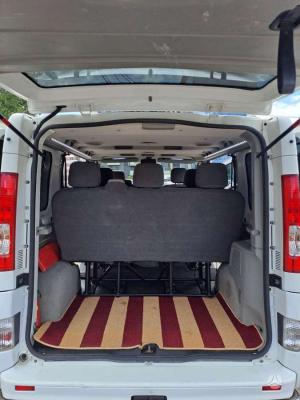 Balts Renault Trafic 2007 Viļņa, ar dzinēja tilpumu 2.00 L un nobraukumu 251 tūkst. km par 6950 €, foto 22 vietnē AUTOMOTO.COM.LV