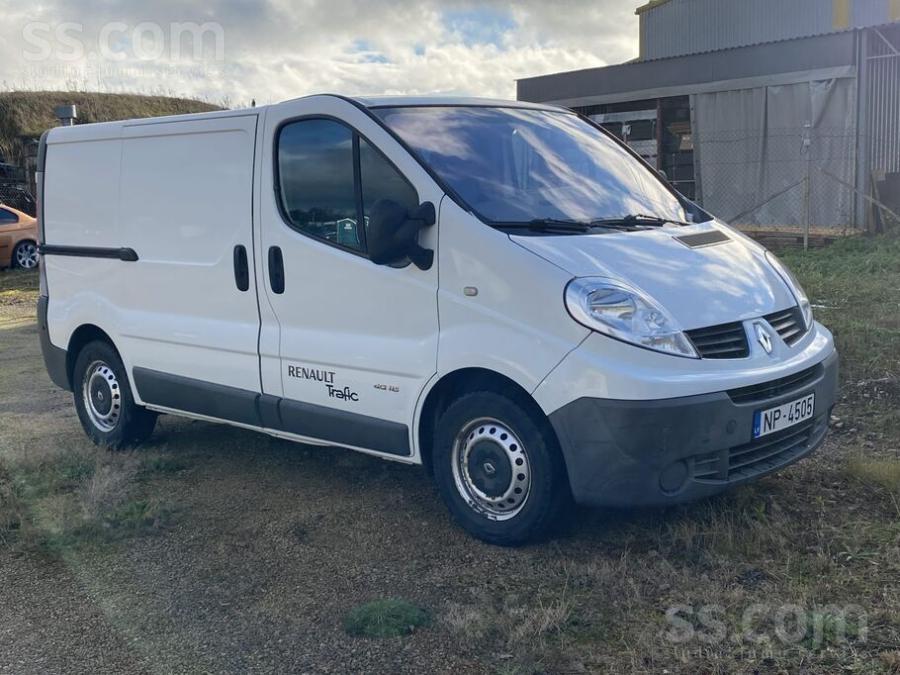 White Renault Trafic 2008 in Riga, with an engine capacity of 2.00 L and mileage of 0 thousand km for 4350 €, photo 3 on AUTOMOTO.COM.LV