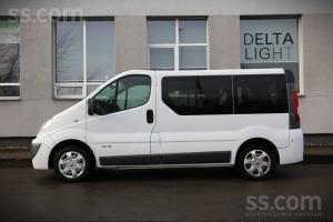 White Renault Trafic 2009 in Riga, with an engine capacity of 2.00 L and mileage of 430 thousand km for 4995 €, photo 3 on AUTOMOTO.COM.LV