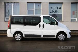 White Renault Trafic 2009 in Riga, with an engine capacity of 2.00 L and mileage of 430 thousand km for 4995 €, photo 4 on AUTOMOTO.COM.LV