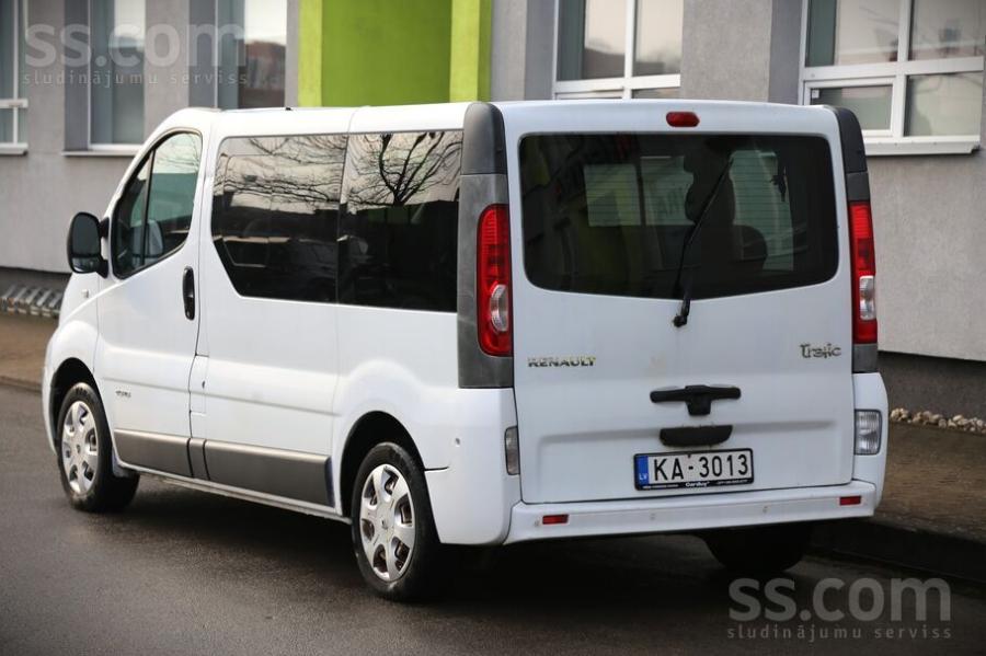 White Renault Trafic 2009 in Riga, with an engine capacity of 2.00 L and mileage of 430 thousand km for 4995 €, photo 6 on AUTOMOTO.COM.LV