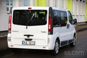 White Renault Trafic 2009 in Riga, with an engine capacity of 2.00 L and mileage of 430 thousand km for 4995 €, photo 7 on AUTOMOTO.COM.LV