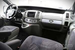 White Renault Trafic 2009 in Riga, with an engine capacity of 2.00 L and mileage of 430 thousand km for 4995 €, photo 9 on AUTOMOTO.COM.LV