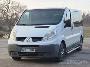 Balts Renault Trafic 2009 Liepāja, ar dzinēja tilpumu 2.50 L un nobraukumu 329 tūkst. km par 6500 €, foto  vietnē AUTOMOTO.COM.LV
