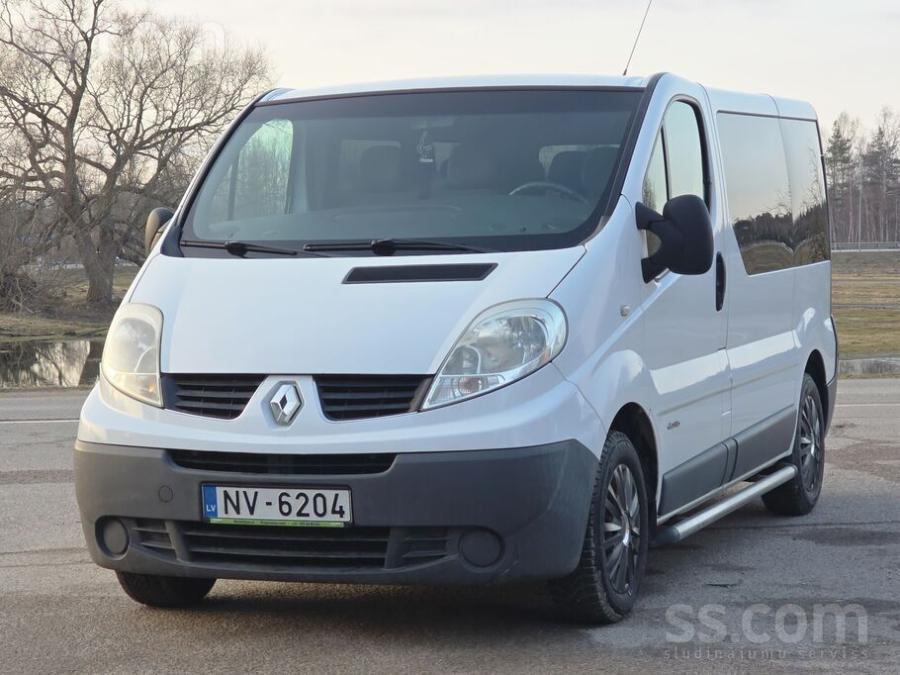 Balts Renault Trafic 2009 Liepāja, ar dzinēja tilpumu 2.50 L un nobraukumu 329 tūkst. km par 6500 €, foto 1 vietnē AUTOMOTO.COM.LV