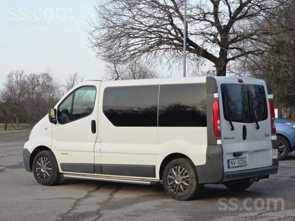 Белый Рено Трафик 2009 в Лиепая, объемом двигателя 2.50 л и пробегом 329 тыс. км за 6500 €, фото 9 на AUTOMOTO.COM.LV