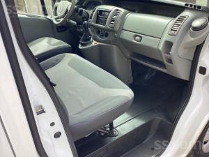 White Renault Trafic 2010 in Dobele, with an engine capacity of 2.00 L and mileage of 270 thousand km for 7990 €, photo 12 on AUTOMOTO.COM.LV