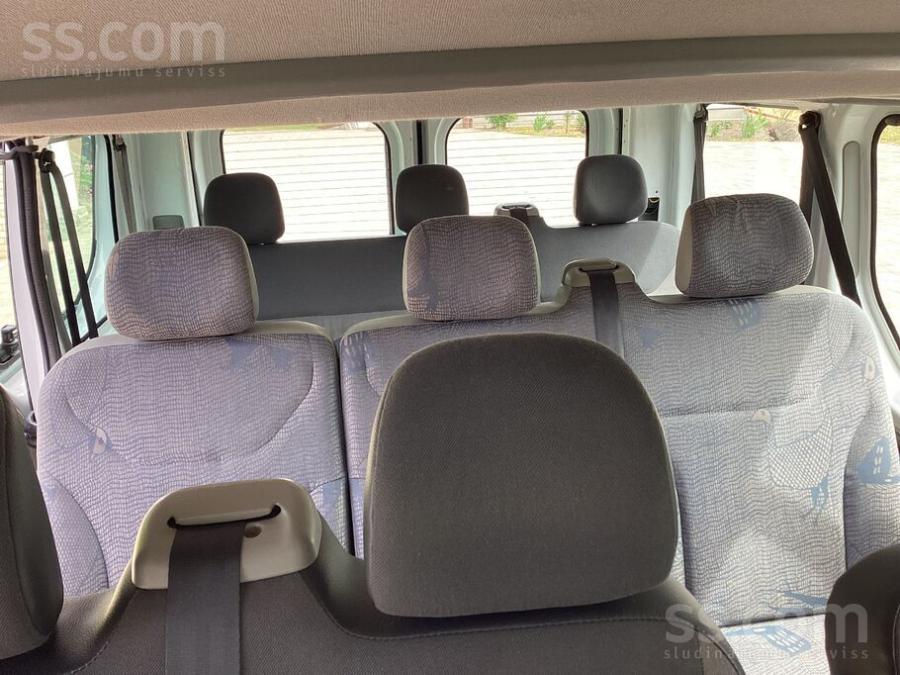 White Renault Trafic 2010 in Dobele, with an engine capacity of 2.00 L and mileage of 270 thousand km for 7990 €, photo 16 on AUTOMOTO.COM.LV