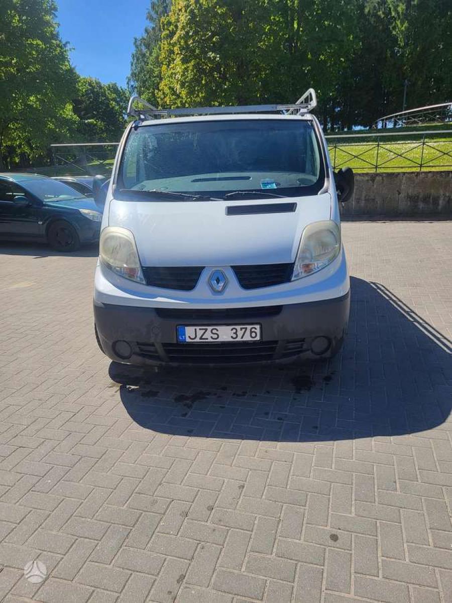 White Renault Trafic 2010 in Telschi, with an engine capacity of 2.00 L and mileage of 292 thousand km for 4500 €, photo 3 on AUTOMOTO.COM.LV