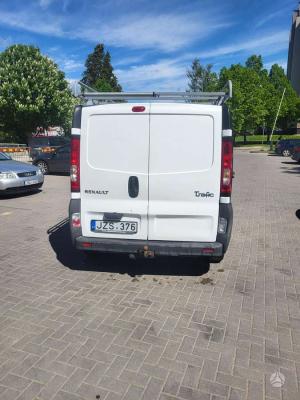 White Renault Trafic 2010 in Telschi, with an engine capacity of 2.00 L and mileage of 292 thousand km for 4500 €, photo 6 on AUTOMOTO.COM.LV