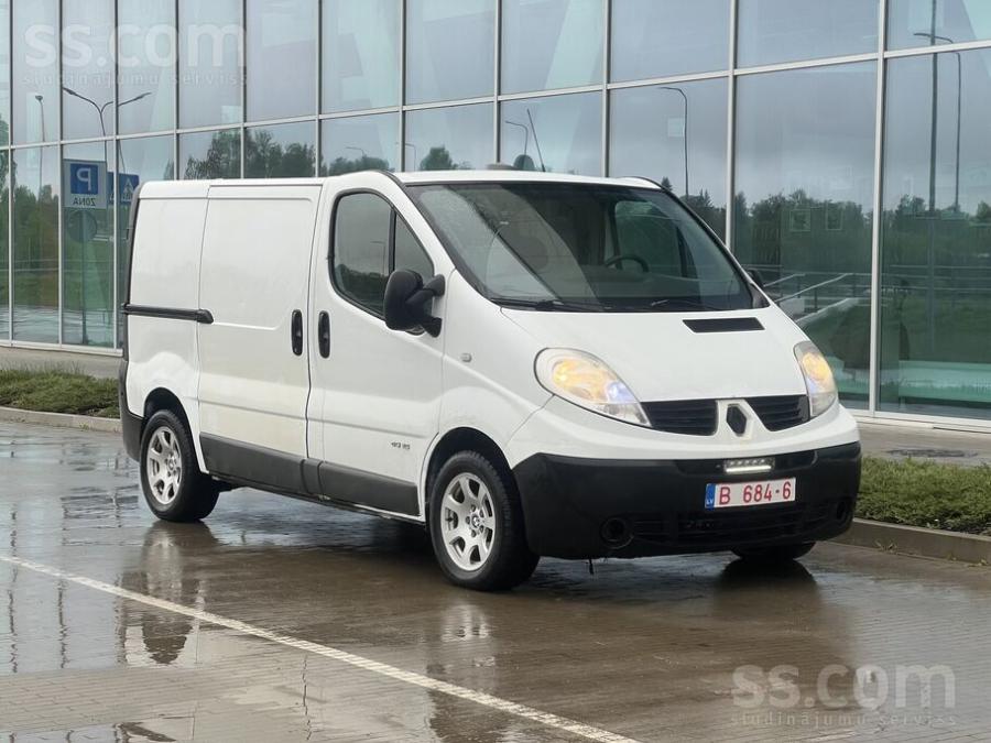 Balts Renault Trafic 2011 Rēzekne, ar dzinēja tilpumu 2.00 L un nobraukumu 414 tūkst. km par 3700 €, foto 4 vietnē AUTOMOTO.COM.LV