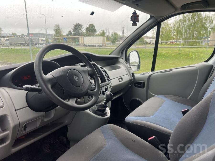 Balts Renault Trafic 2011 Rēzekne, ar dzinēja tilpumu 2.00 L un nobraukumu 414 tūkst. km par 3700 €, foto 9 vietnē AUTOMOTO.COM.LV