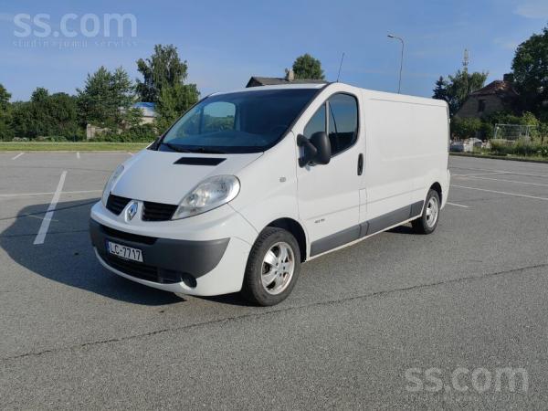 Balts Renault Trafic 2012 Rīga, ar dzinēja tilpumu 2.00 L un nobraukumu 302 tūkst. km par 4900 €, foto 1 vietnē AUTOMOTO.COM.LV
