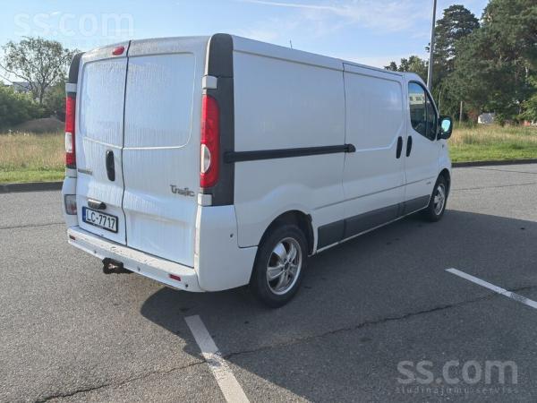 Balts Renault Trafic 2012 Rīga, ar dzinēja tilpumu 2.00 L un nobraukumu 302 tūkst. km par 4900 €, foto 3 vietnē AUTOMOTO.COM.LV