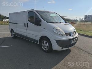 White Renault Trafic 2012 in Riga, with an engine capacity of 2.00 L and mileage of 302 thousand km for 4900 €, photo 6 on AUTOMOTO.COM.LV