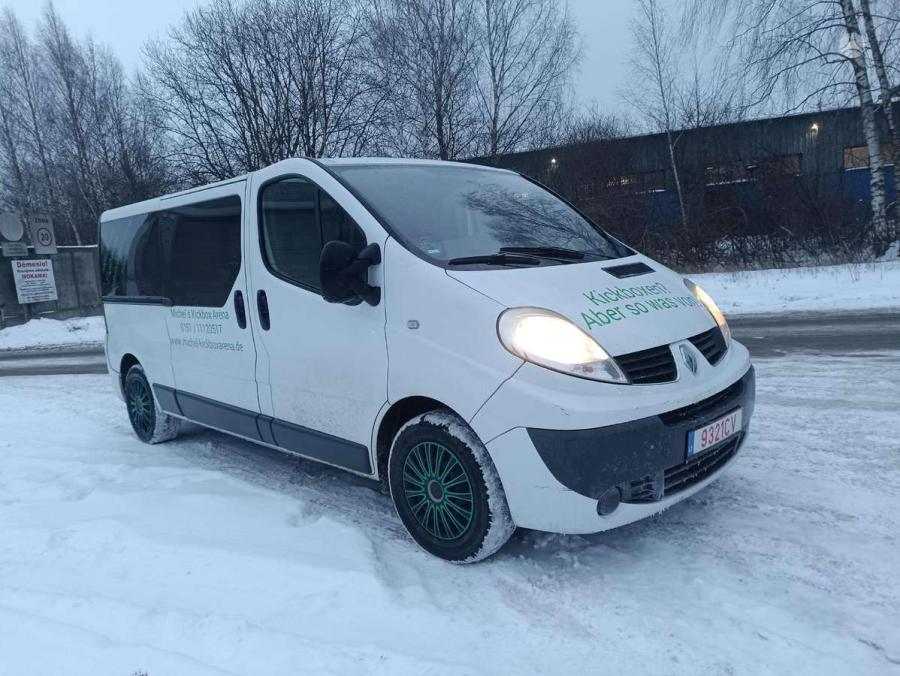 White Renault Trafic 2013 in Panevezys, with an engine capacity of 2.00 L and mileage of 250 thousand km for 7700 €, photo 1 on AUTOMOTO.COM.LV