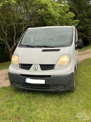 Balts Renault Trafic 2013 Marijampole, ar dzinēja tilpumu 2.00 L un nobraukumu 274 tūkst. km par 2350 €, foto  vietnē AUTOMOTO.COM.LV