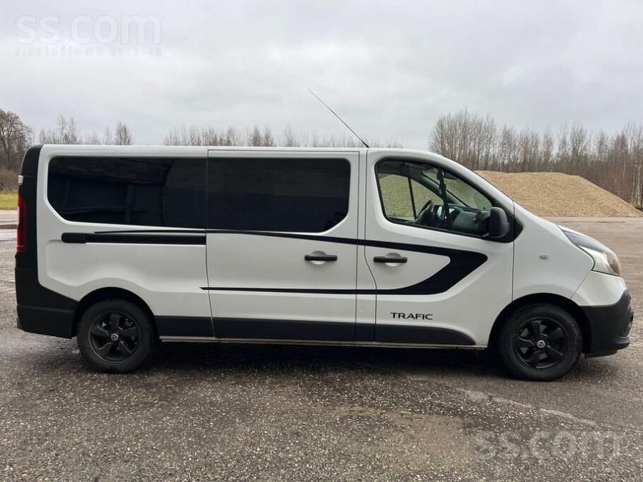 Balts Renault Trafic 2015 Valmiera, ar dzinēja tilpumu 1.60 L un nobraukumu 386 tūkst. km par 9000 €, foto 3 vietnē AUTOMOTO.COM.LV
