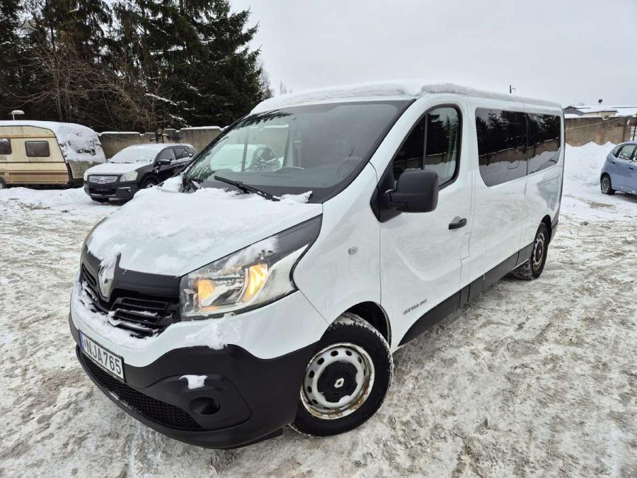 White Renault Trafic 2015 in Utena, with an engine capacity of 1.60 L and mileage of 223 thousand km for 10000 €, photo 1 on AUTOMOTO.COM.LV