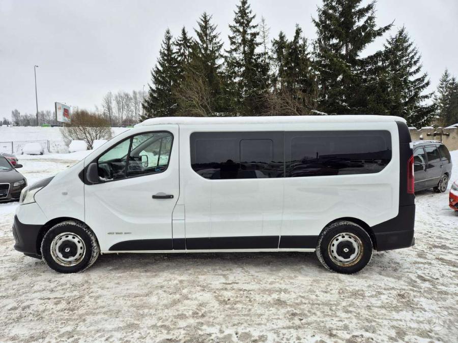 White Renault Trafic 2015 in Utena, with an engine capacity of 1.60 L and mileage of 223 thousand km for 10000 €, photo 5 on AUTOMOTO.COM.LV