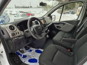 White Renault Trafic 2015 in Utena, with an engine capacity of 1.60 L and mileage of 223 thousand km for 10000 €, photo 8 on AUTOMOTO.COM.LV
