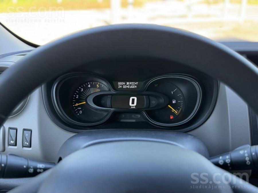 Balts Renault Trafic 2015 Jūrmala, ar dzinēja tilpumu 1.60 L un nobraukumu 315 tūkst. km par 6190 €, foto 10 vietnē AUTOMOTO.COM.LV