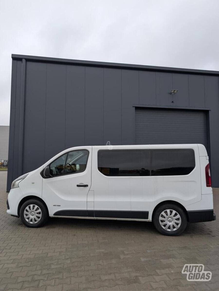 White Renault Trafic 2016 in Kaunas, with an engine capacity of 1.60 L and mileage of 192 thousand km for 10000 €, photo 3 on AUTOMOTO.COM.LV